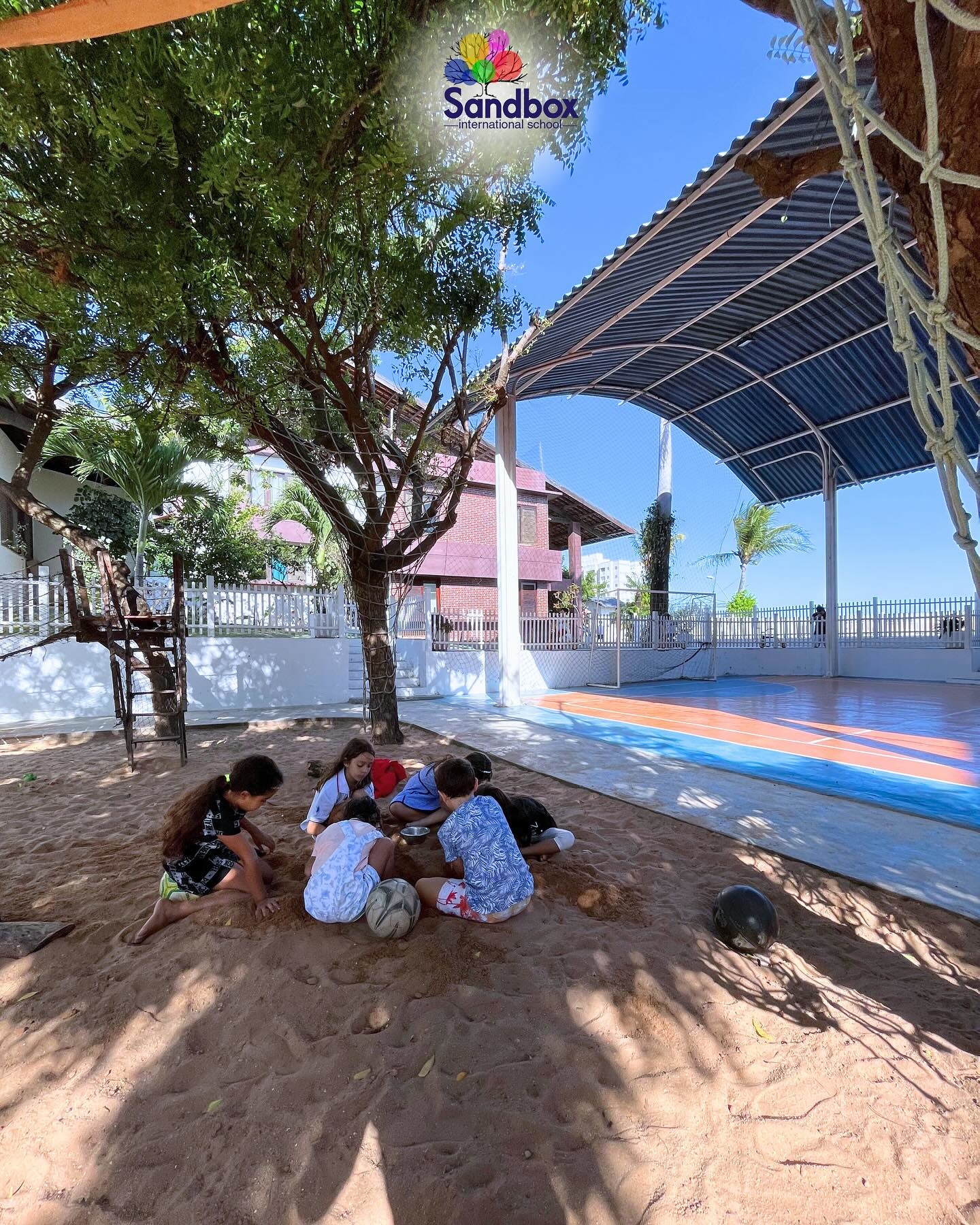 Sandbox International School
